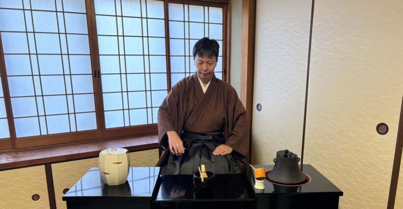 Kyoto Ninenzaka: Tea Ceremony in Old Townhouse with Chairs - The Setting: A Traditional Kyoto Atmosphere