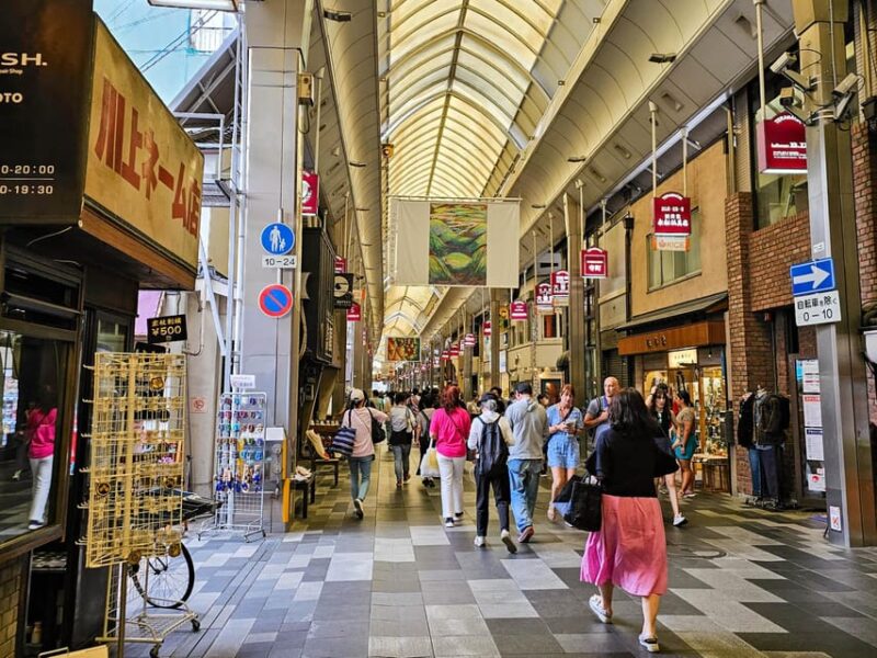 Kyoto: Nishiki Market and Depachika Food Tour With a Local - Uncovering the Rich History of Nishiki Market and Its Specialties