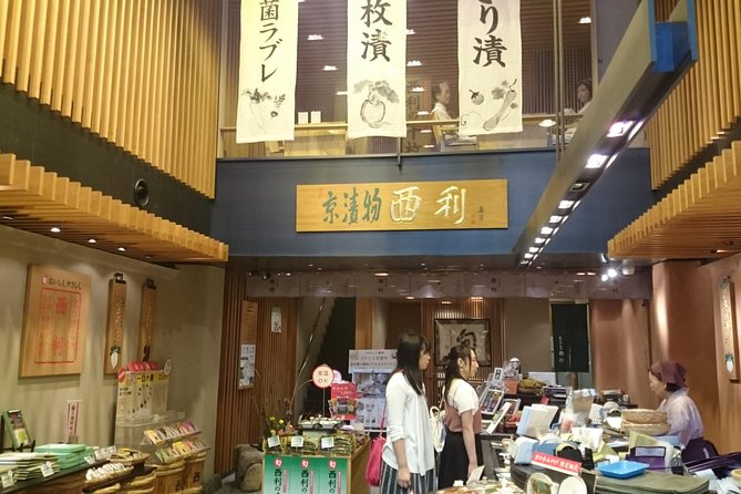 Kyoto Nishiki Market Food and Culture Walking Tour - Uncovering Kyotos Food Culture