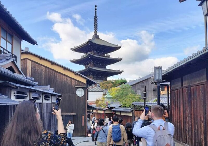 Kyoto: Private and Customized Tour (Walking/Public Transportation) - Transportation and Logistics
