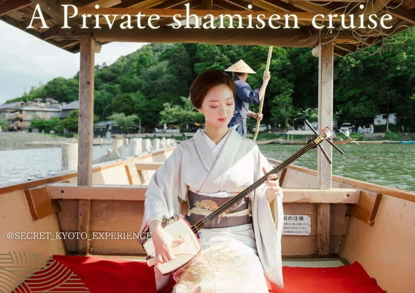 Kyoto: Private Boat Cruise with Shamisen and Games - Key Points