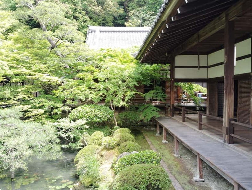Kyoto: Serene Stroll Through Eikandos Timeless Temple Paths - Why This Tour Works Well
