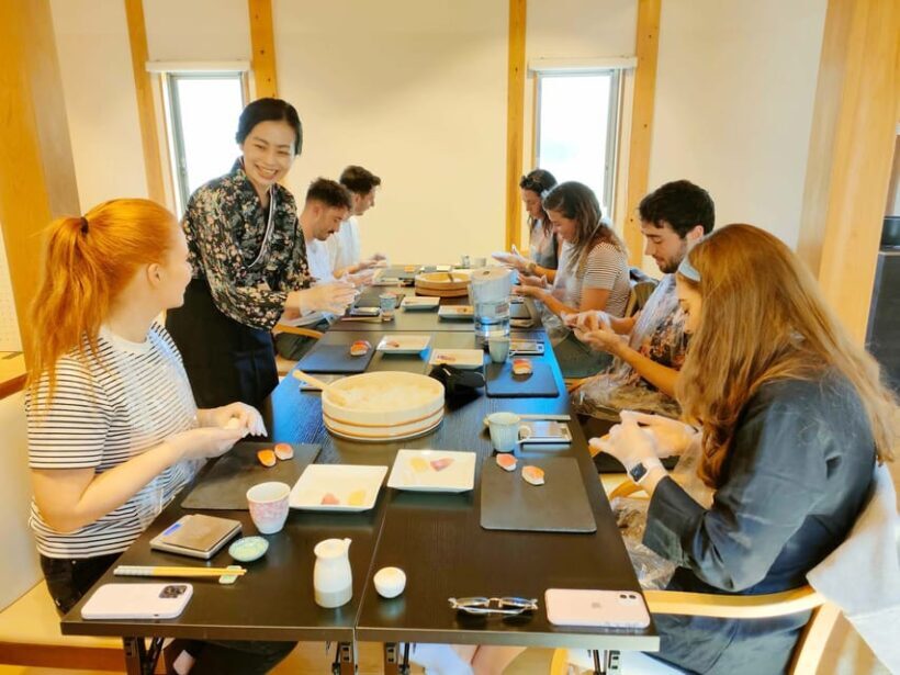 Kyoto: Small-Group Authentic Sushi Making Workshop - What’s the Atmosphere Like?