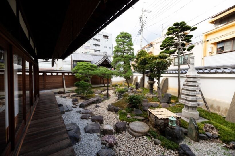 Kyoto: Tea Ceremony Ju-An at Jotokuji Temple - Authenticity, Expertise, and Atmosphere: What Reviewers Love