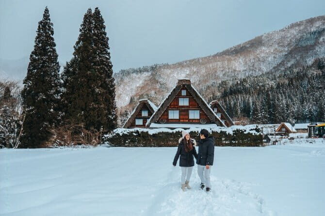 Kyoto to Gokayama ShirakawaGo Day Tour - Key Points