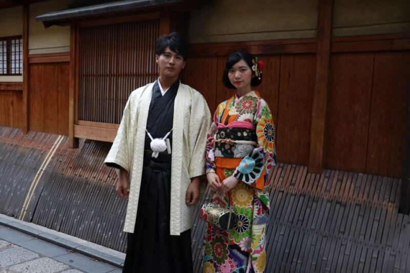 Kyoto: Traditional Kimono Rental With Seasonal Kimono - Exploring Kyoto in a Kimono