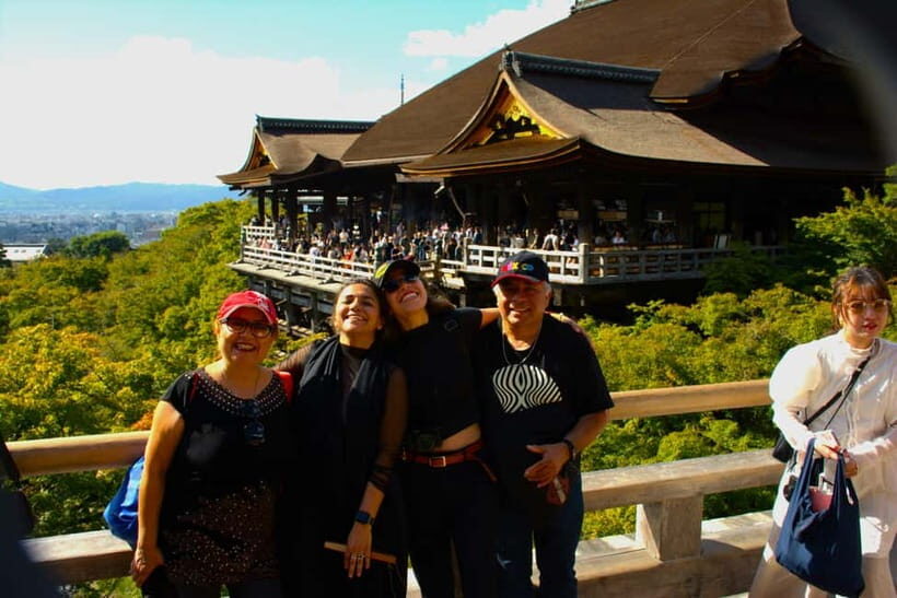 Kyoto: Walking tour Kiyomizu, Geisha District with a Local - Kyoto: Walking Tour of Kiyomizu, Gion, and the Geisha District with a Local