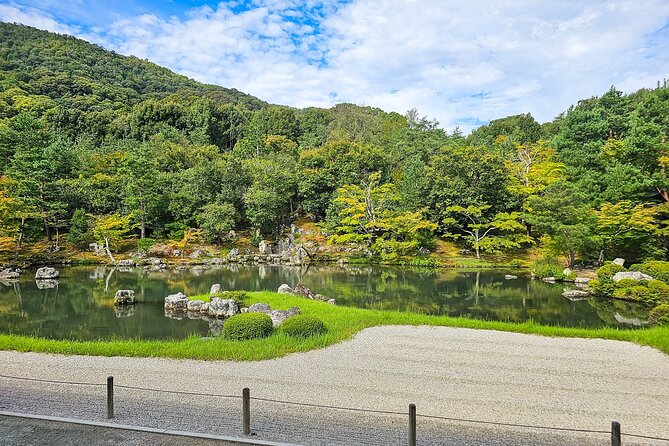 Kyotos Arashiyama Bamboo Grove: 3-Hour Guided Tour - Getting There