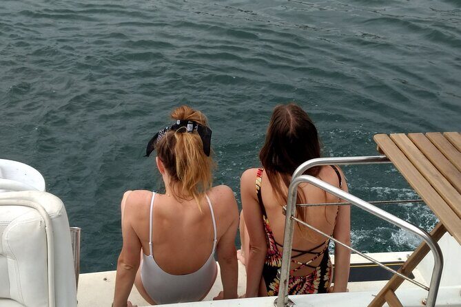LA: Birthday Special Private Yacht (1 ticket covers 1-6 people) - An in-depth look at this Long Beach yacht cruise