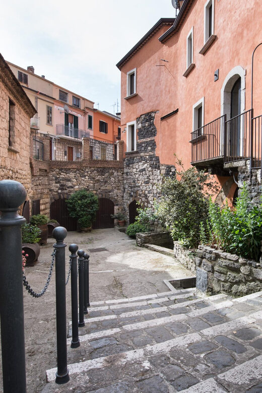 LA BOCCA DEL VULCANO - The Itinerary in Detail