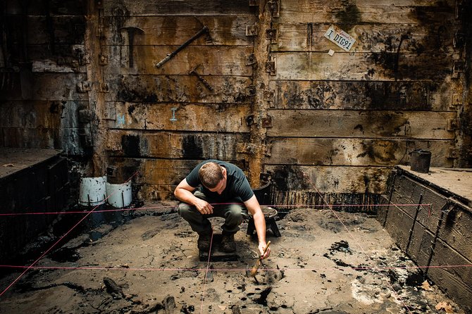 La Brea Tar Pits and Museum Admission Ticket With Excavator Tour - Museum Features and Exhibits