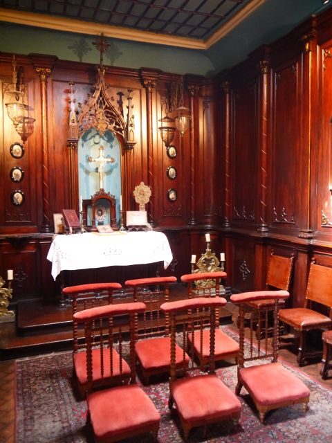 La casa de Aliaga, an alive colonial jewel at Lima center. - The Architecture and Artwork