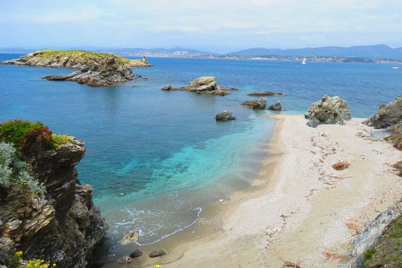 La Ciotat: Boat Tour to Cove of Var / Embiez and swimming - FAQs