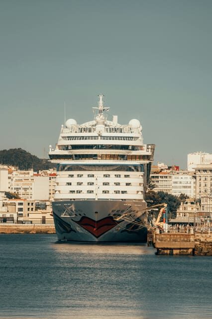 La Coruna: Santiago de Compostela Shore Excursion - Key Points
