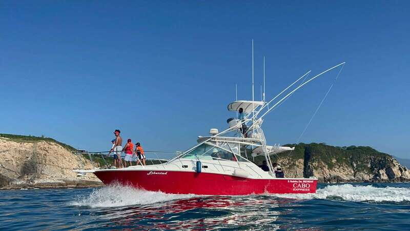 La Crucecita: Private Yacht Cruise in Huatulco with Drinks - The Itinerary Breakdown