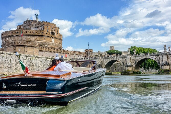 La Dolce Vita: Private Luxury Boat Ride in the Eternal City - FAQ
