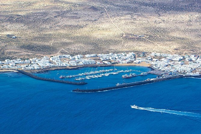 La Graciosa at Your Leisure (Bus Transfer and Return Ferry Ticket) - Transportation Details