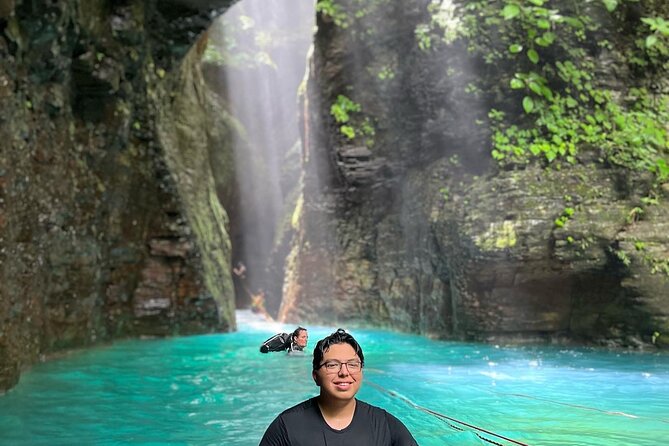 La Leona Waterfall Guided Tour+Transportation - Transportation & Group Size