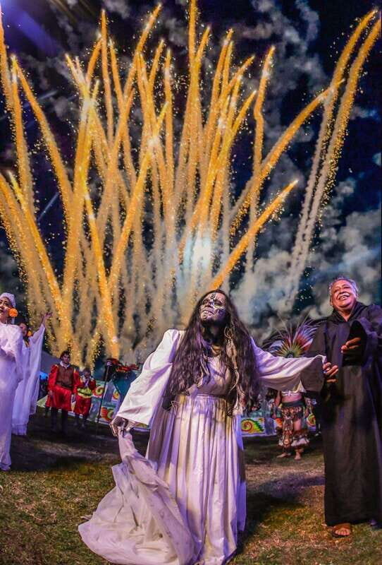La Llorona, Live Show in the Canals of Xochimilco. - Key Points
