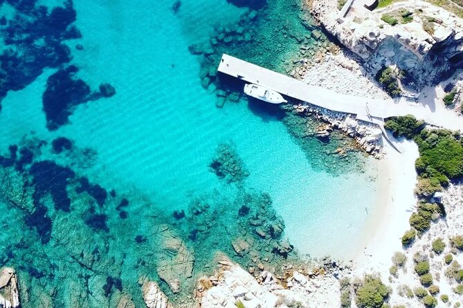 La Maddalena Archipelago Boat Tour with lunch - FAQ