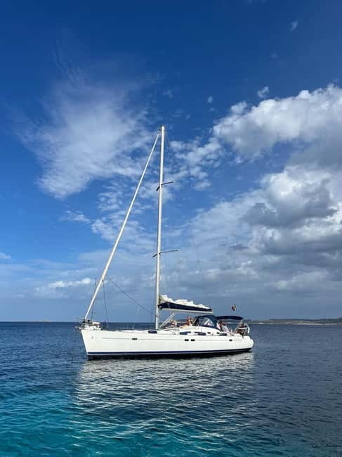 La Maddalena: daily sailing tour archipelago La Maddalena - The Small Group Advantage