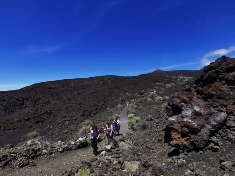 La Palma: Teneguía guided hike with refreshment - Discovering La Palma’s Volcanic Heart