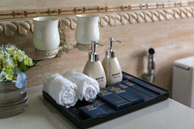 La Pandora Cruise Explore Ha Long Bay and Cat Ba Island 2 days 1 night on boat - Who Is This Tour Best For?