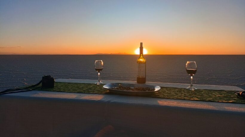 La Paz: 1-Day Uyuni Salt Flats Tour by Flight with hotel - In The Sum Up