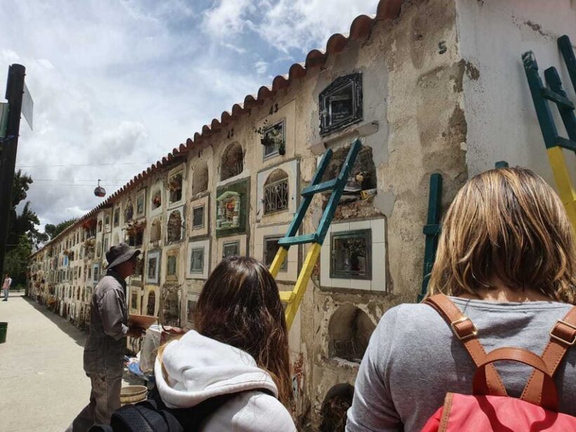 La Paz: Cable Car, Cemetery, Shaman, and El Alto Tour - Key Points