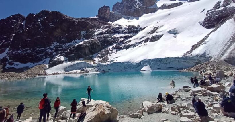 La Paz: Charquini Mountain Guided Hike - Introduction: An Authentic High-Altitude Adventure