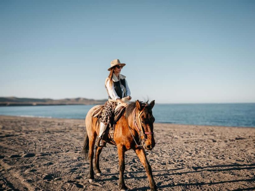 La Paz: Scenic Beach Horseback Ride with Snacks - Practical Tips for Travelers