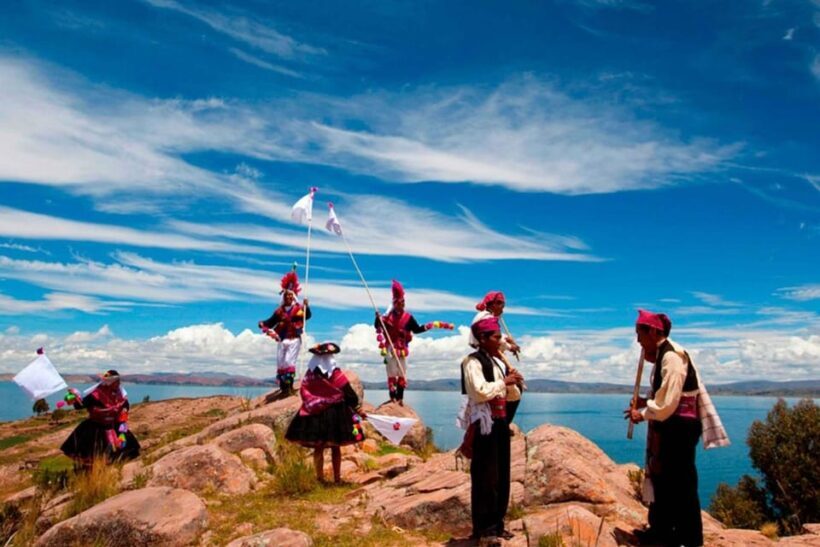 La Paz:Lake Titicaca and the Island of sun 2-Day Guided Tour - Key Points