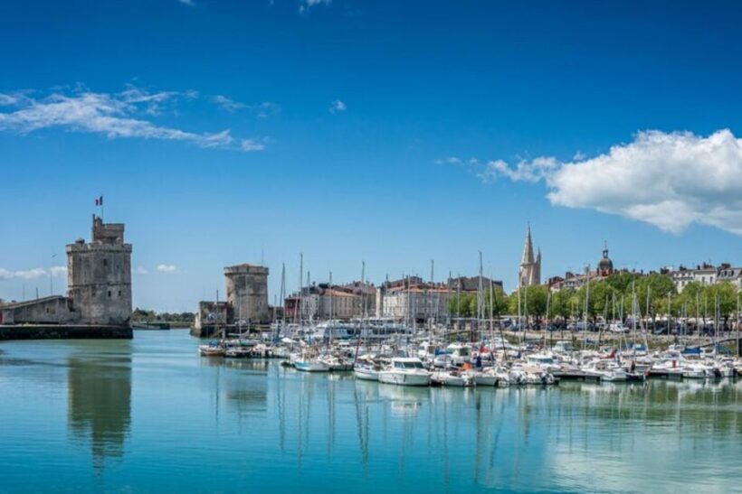 La Rochelle: Private custom tour with a local guide - The Sum Up