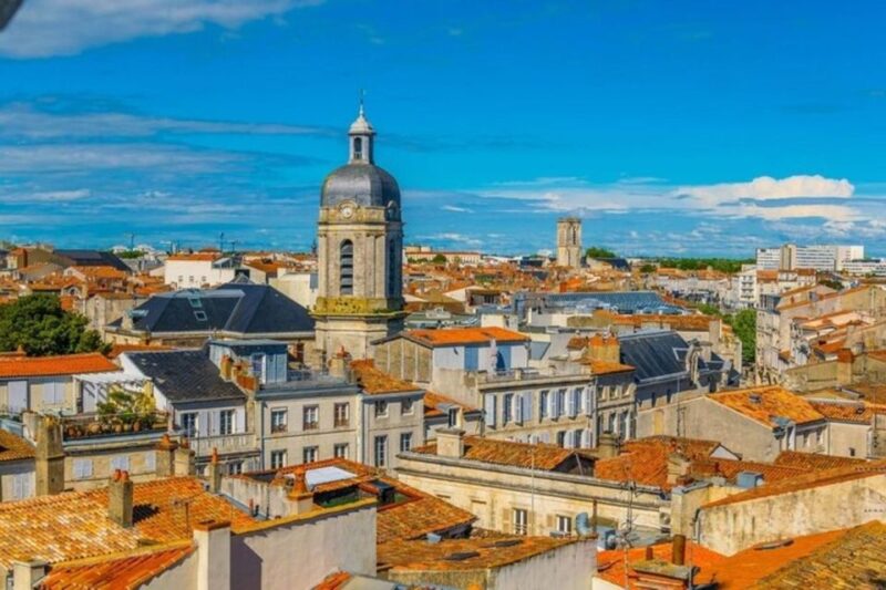 La Rochelle : Private Custom Walking Tour With a Local Guide - Duration Options and Logistics