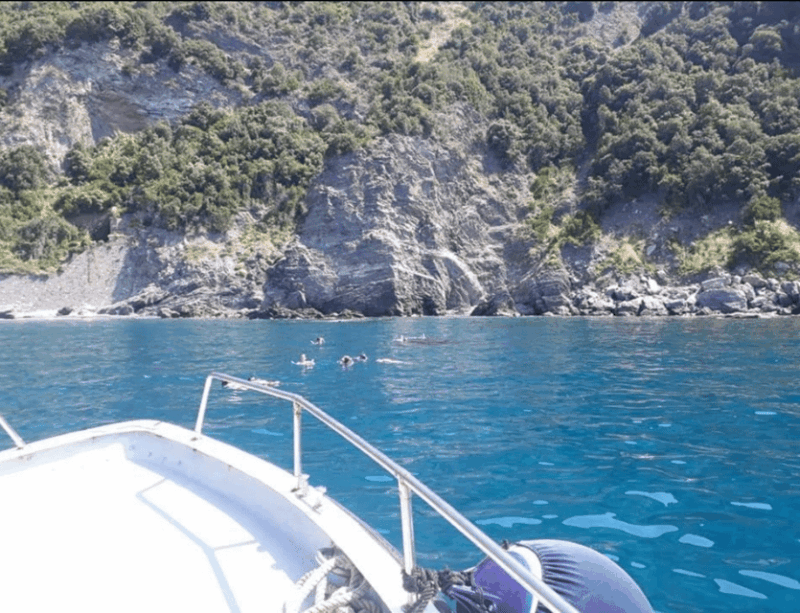 La Spezia, Boat Tour Portovenere, Snorkeling and Aperitif - Onboard Amenities