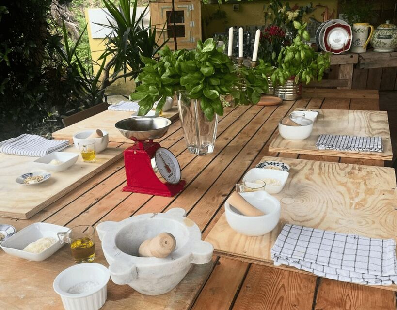 La Spezia: Cooking Class and Home Restaurant Experience - Location and Setting