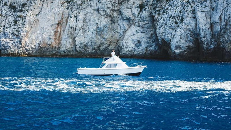 La Spezia: Gulf of Poets Boat Trip with Swim Stops - The Food, Drinks, and Equipment