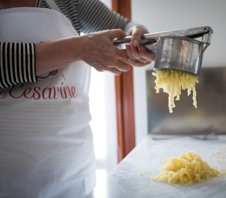 La Spezia: Pasta and Tiramisu Class at a Local's Home - Practical Info for Travelers
