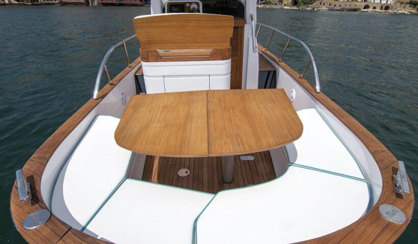 La Spezia. Sunset Aperitif and Dinner on the Boat - Who Will Love This Tour?