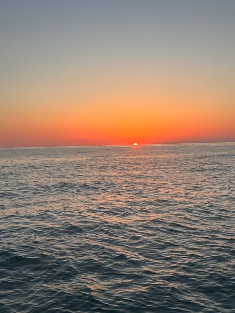 La Spezia: Sunset Boat Tour with Aperitivo and Snacks - The Sum Up