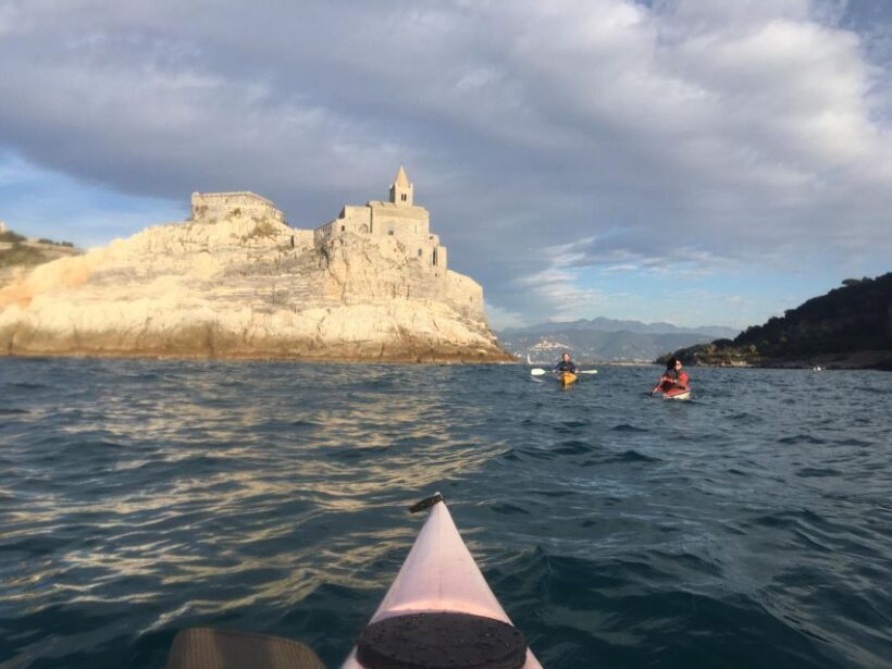 La Spezia: Sunset Kayak & Caves Tour w/ Swimming & Aperitif - Frequently Asked Questions