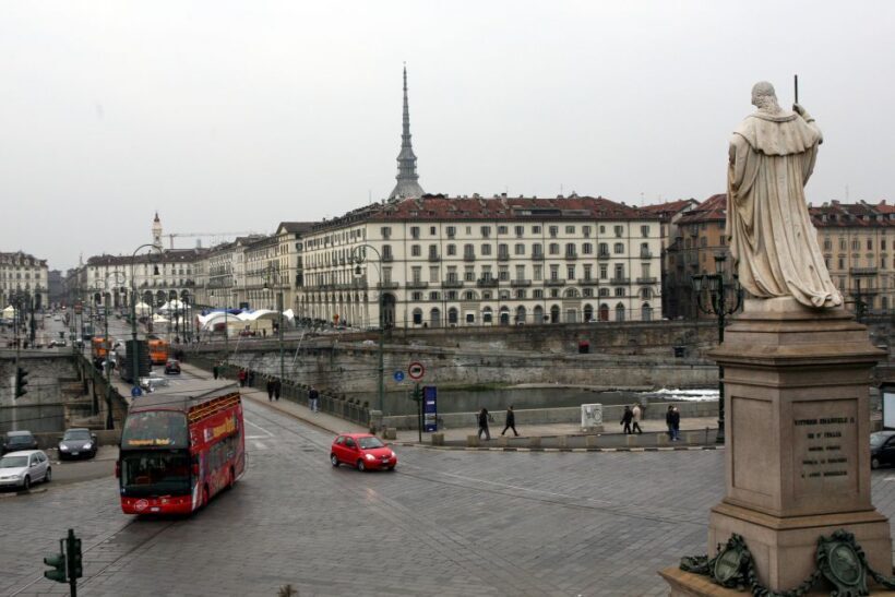 La Venaria Reale Entry Ticket and Hop-on Hop-off Bus Tour - Who Should Consider This Tour?