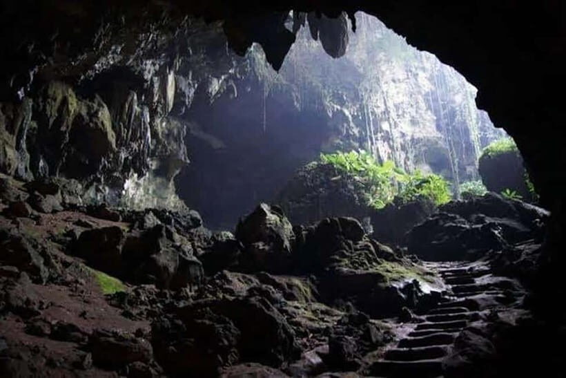 Labuan Bajo: Batu Cermin Cave, Sylvia Hill & Waringin Tour - Key Points