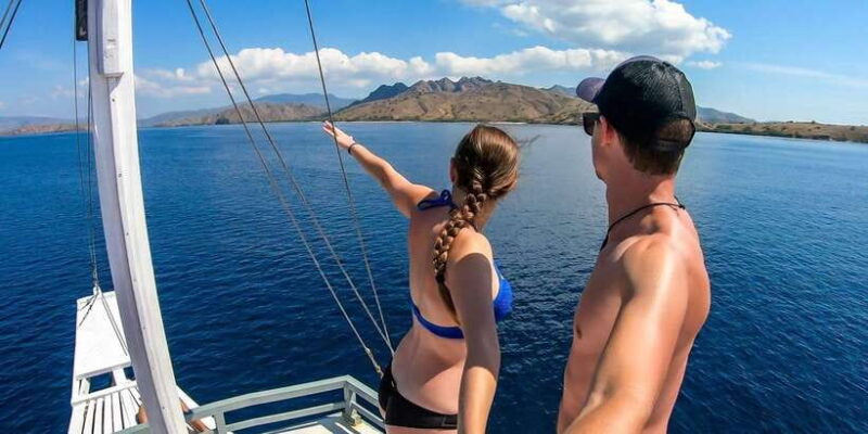 Labuan Bajo: Swim and Snorkel Komodo Island Trip with Lunch - Who Should Consider This Tour?