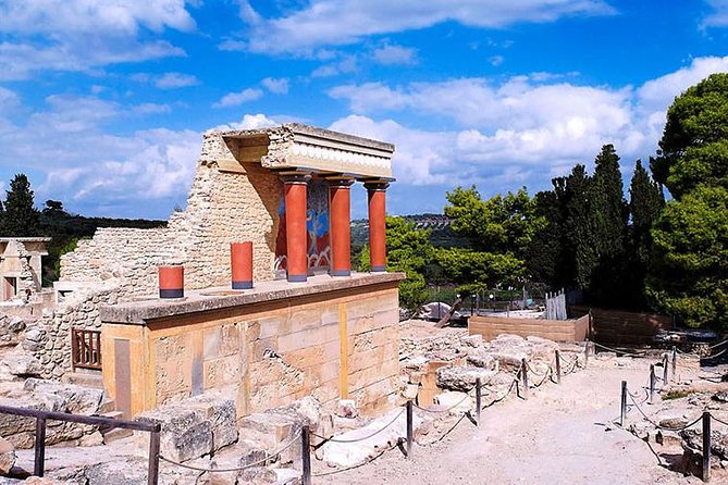 Labyrinth of Knossos (Shared Tour with Entry Tickets) - Practical Tips for Your Visit