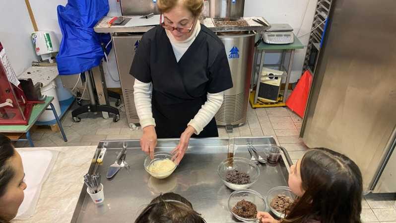 Laconi: Chocolate and typical Liqueurs Workshop w/ Tasting - Exploring the Sardinian Flavors Through Chocolate and Liqueurs