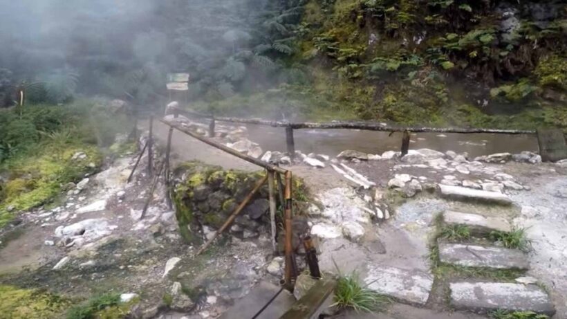Lagoa do Fogo: Guided Volcano Geo Tour w/ Hotsprings Bathing - The Ride and the Road