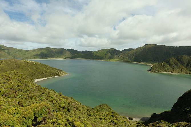 Lagoa Do Fogo Walking Tour With Lunch From Ponta Delgada - Meeting and Pickup Information