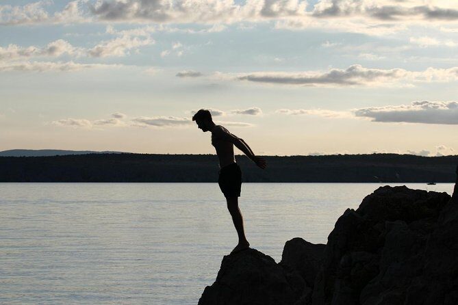 Lagoon Adventure: Jungle, Turtle Release & Cliff Diving Spectacle - Lagoon Adventure: Jungle, Turtle Release & Cliff Diving Spectacle – An Authentic Taste of Acapulco