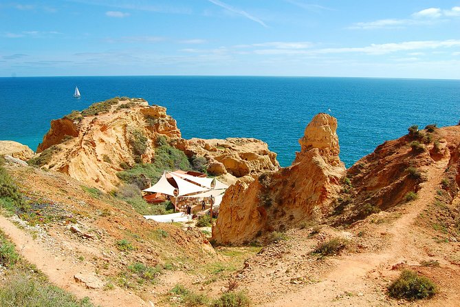 Lagos and Carvoeiro Premium - Shared Small Group > VTOURS Algarve - Pickup Information